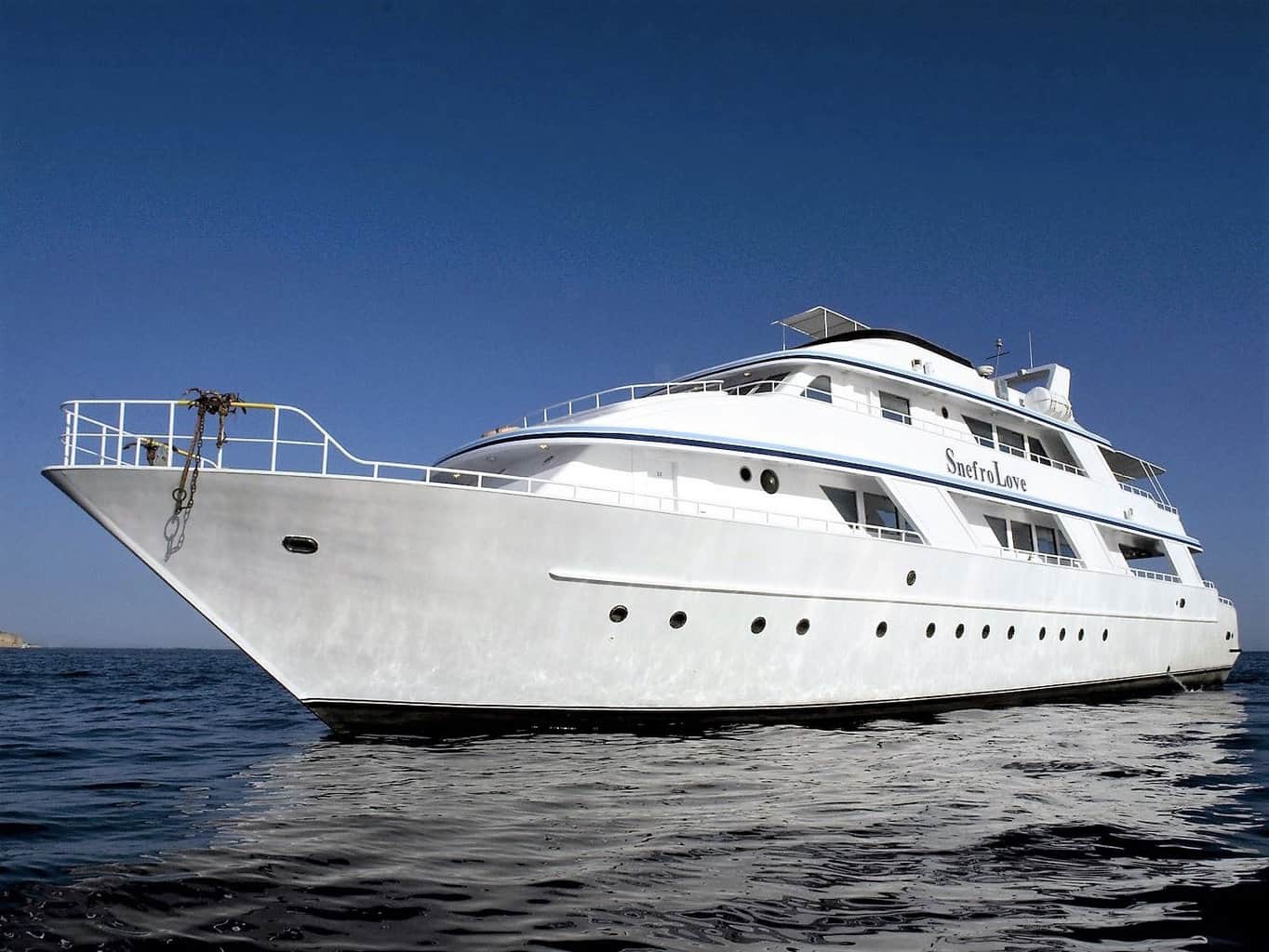 Snefro Love | Sharm Red Sea Egypt Liveaboard Diving Holidays