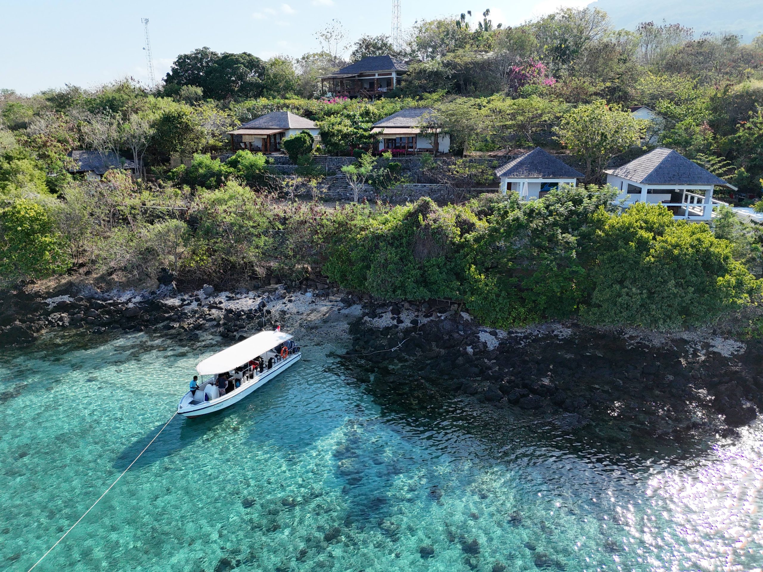 Alor Tanapi Dive Resort » Diverse Travel